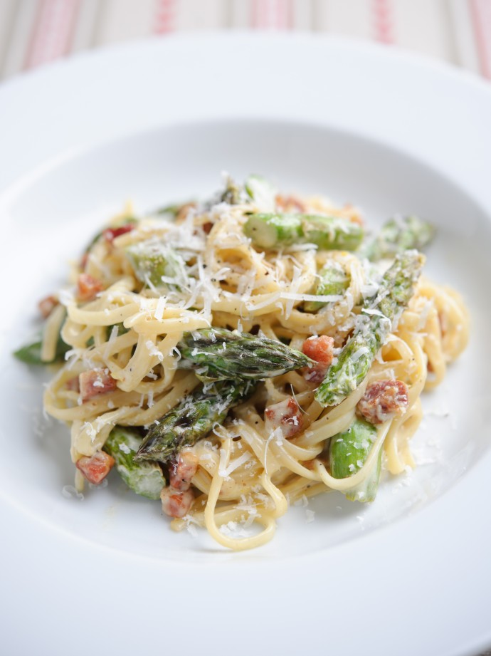 British asparagus, pancetta and lemon linguine | British Asparagus